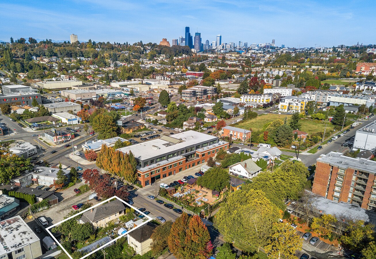 2423 S Walker St, Seattle, WA 98144 | LoopNet