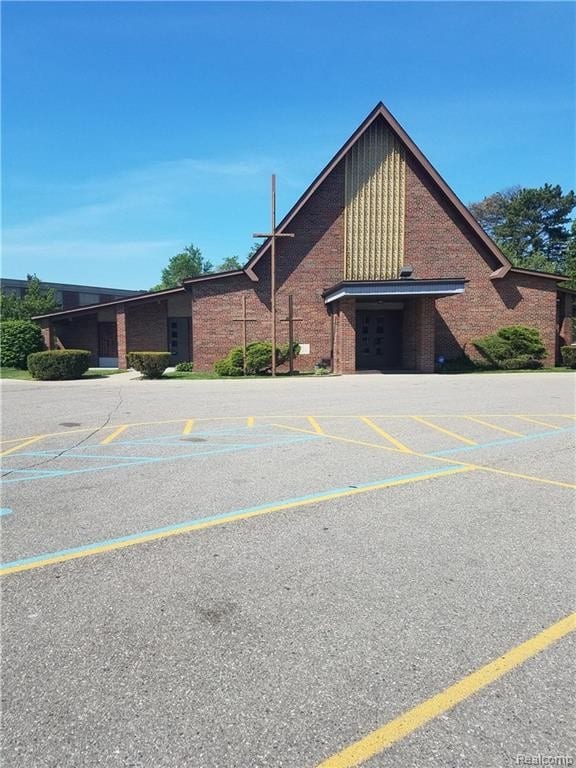 22159 Grand River Ave, Detroit, MI 48219 | LoopNet