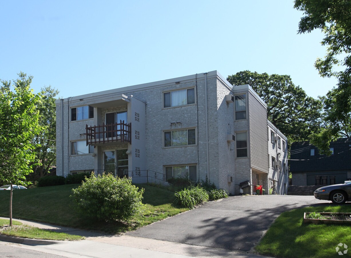 2000 Sharon Ave SE, Minneapolis, MN 55414 | LoopNet