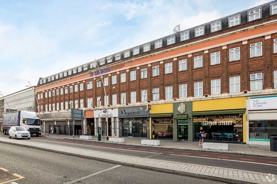 Cranbrook Rd, Ilford, IG2 6LL | LoopNet