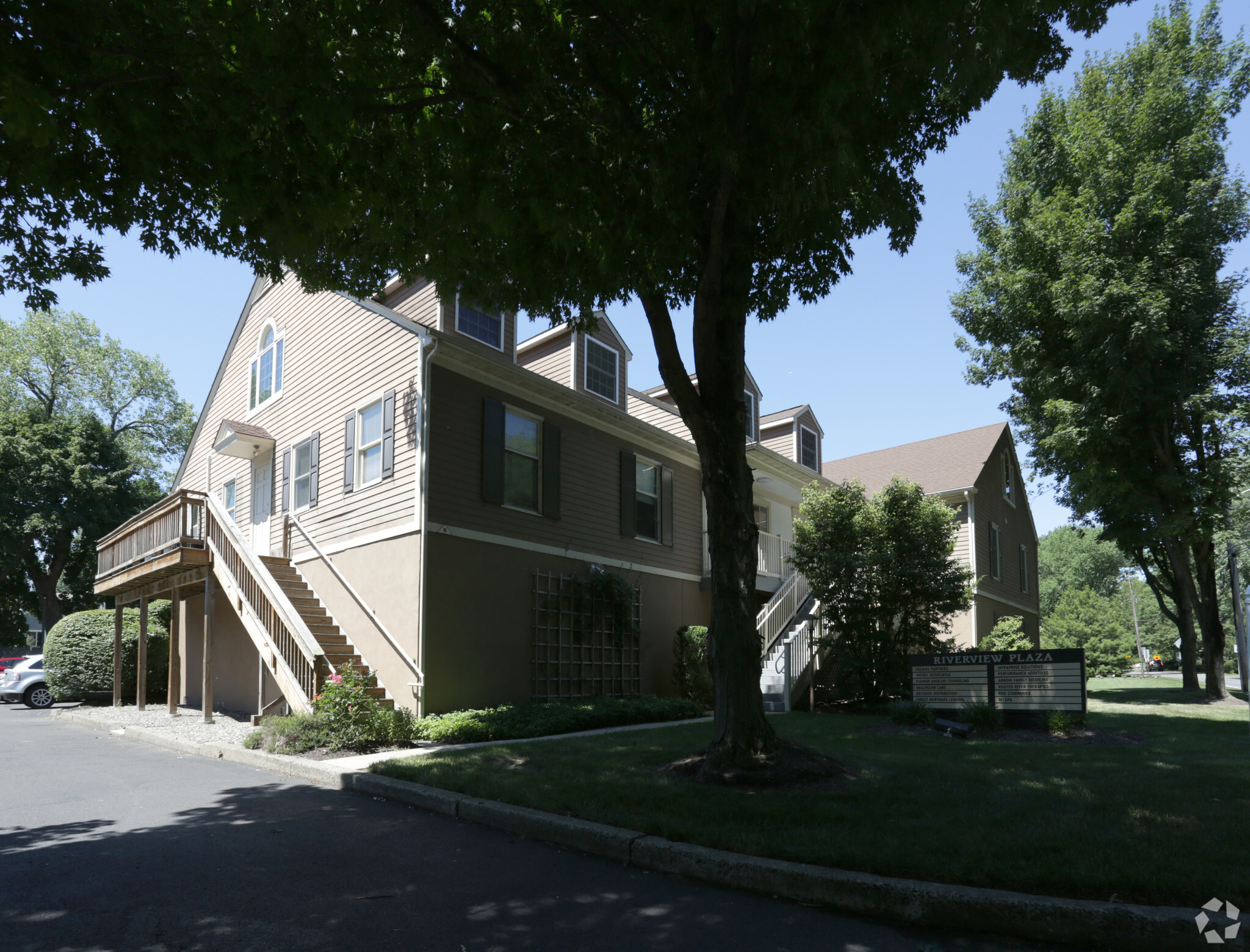 33 S Delaware Ave, Yardley, PA 19067 - Riverview Plaza | LoopNet 33 S Delaware Ave, Yardley, PA 19067 - Riverview Plaza | LoopNet