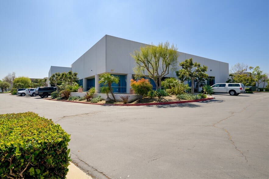 2776 Loker Ave W, Carlsbad, CA 92010 | LoopNet