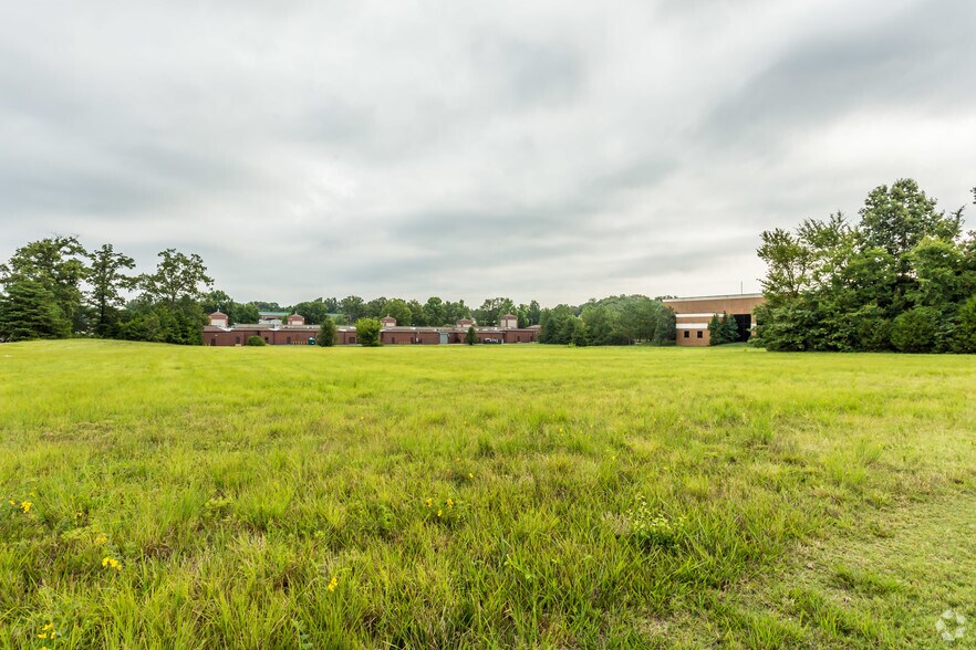 Hacks Cross Rd, Memphis, TN 38125 | LoopNet