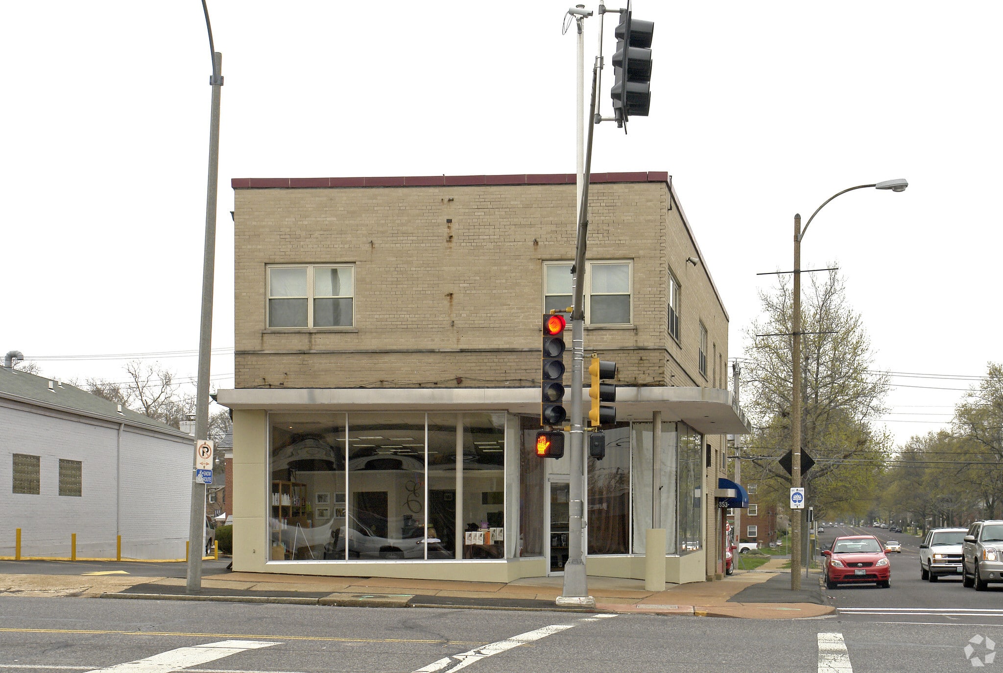 6762 Chippewa St, Saint Louis, MO 63109 - Retail for Sale | LoopNet