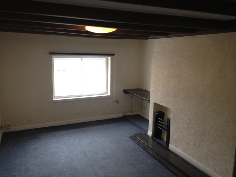 6 Bridge Rd, Middlesbrough, TS9 5AA | LoopNet