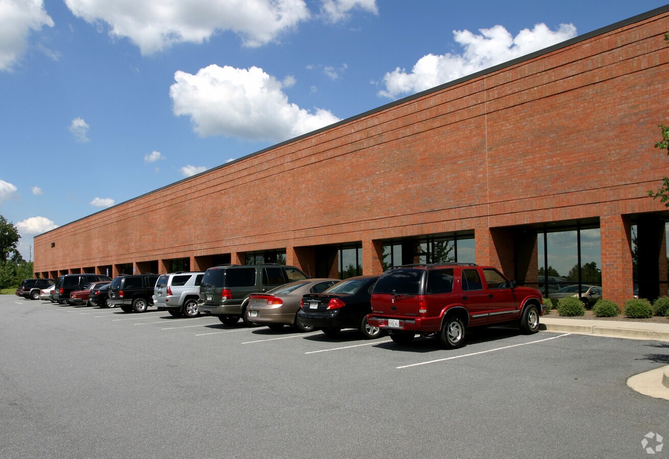 3380 Town Point Dr, Kennesaw, GA 30144 - Bldg 300 | LoopNet