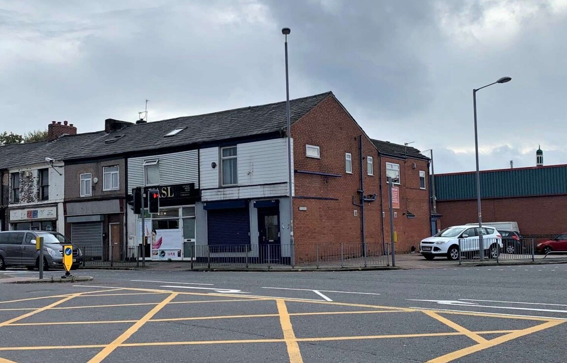 84 Rochdale Rd, Bury, BL9 7AY | LoopNet