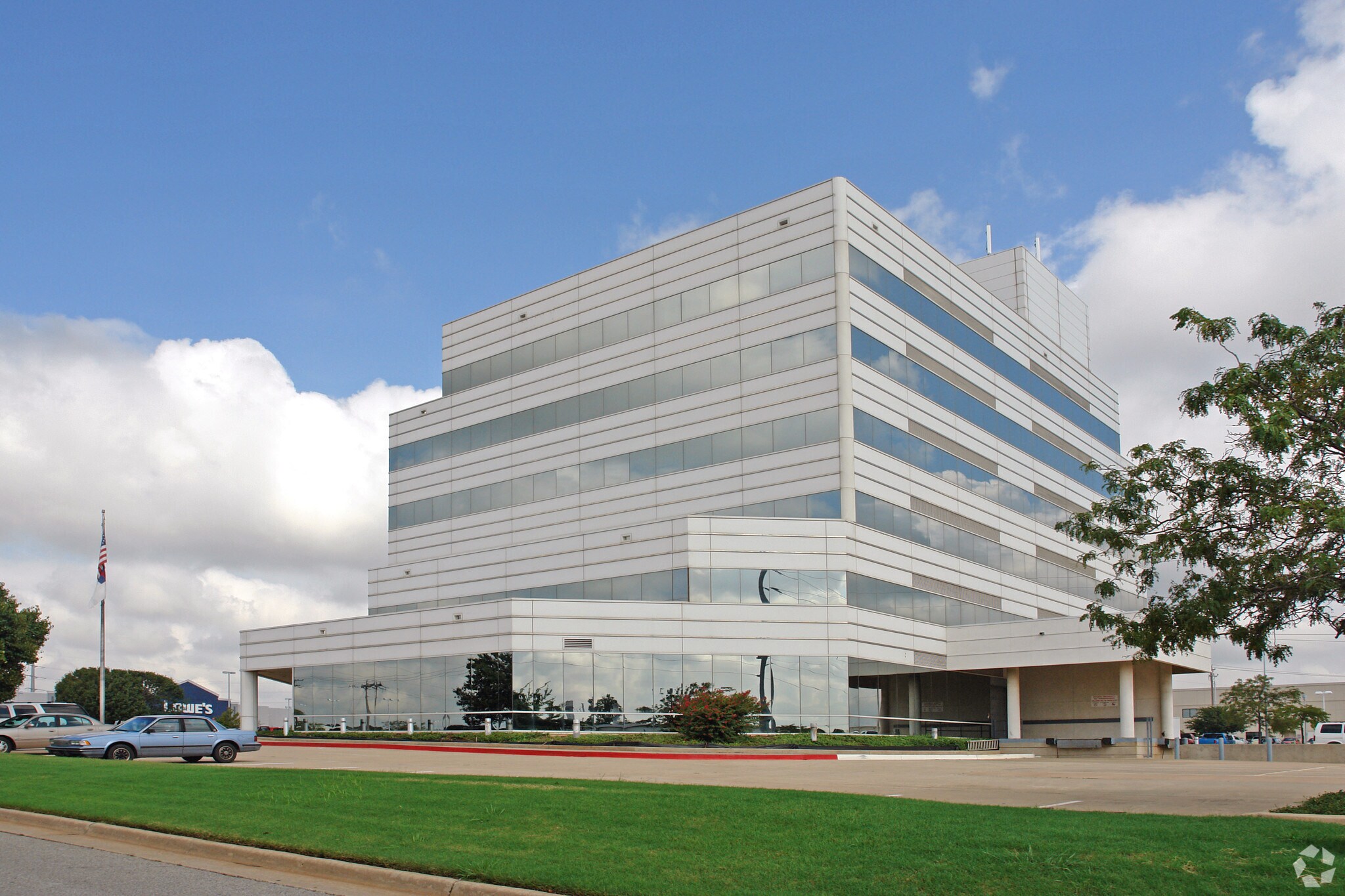 3800 N May Ave, Oklahoma City, OK 73112 - Baptist Building | LoopNet