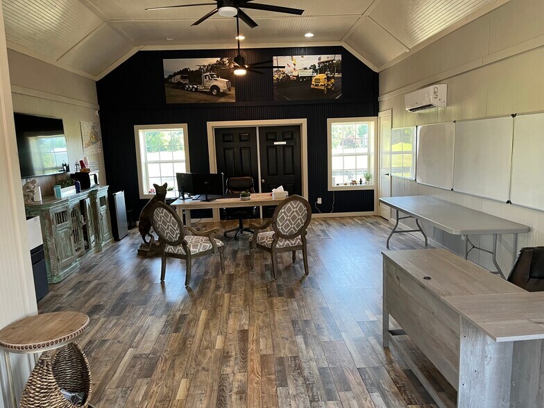 324 Perry Curtis Rd, Zebulon, NC 27597 - Office for Lease | LoopNet