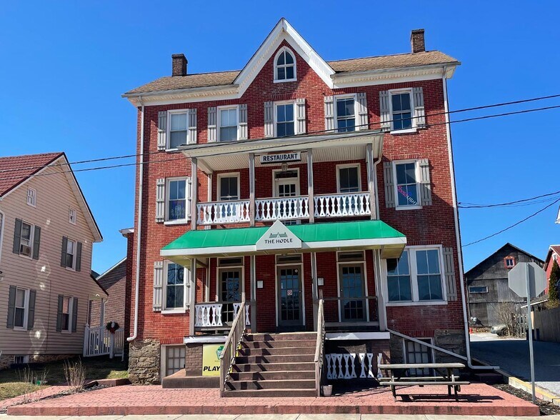 106 N Front St, New Freedom, PA 17349 - Retail for Sale | LoopNet