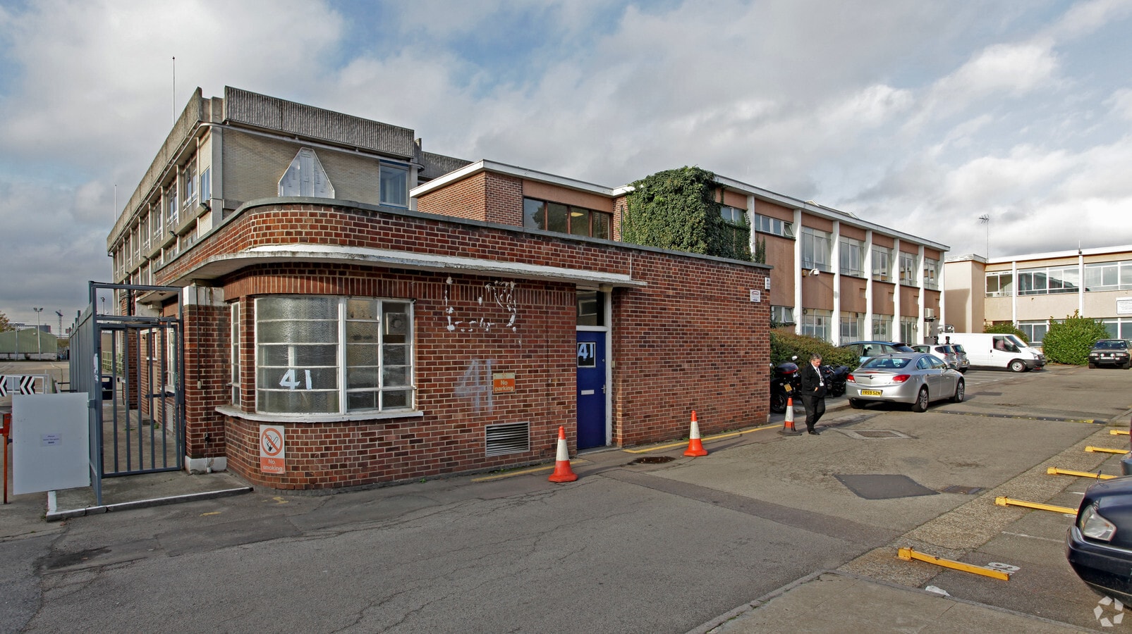 Blackhorse Ln, London, E17 5QJ | LoopNet