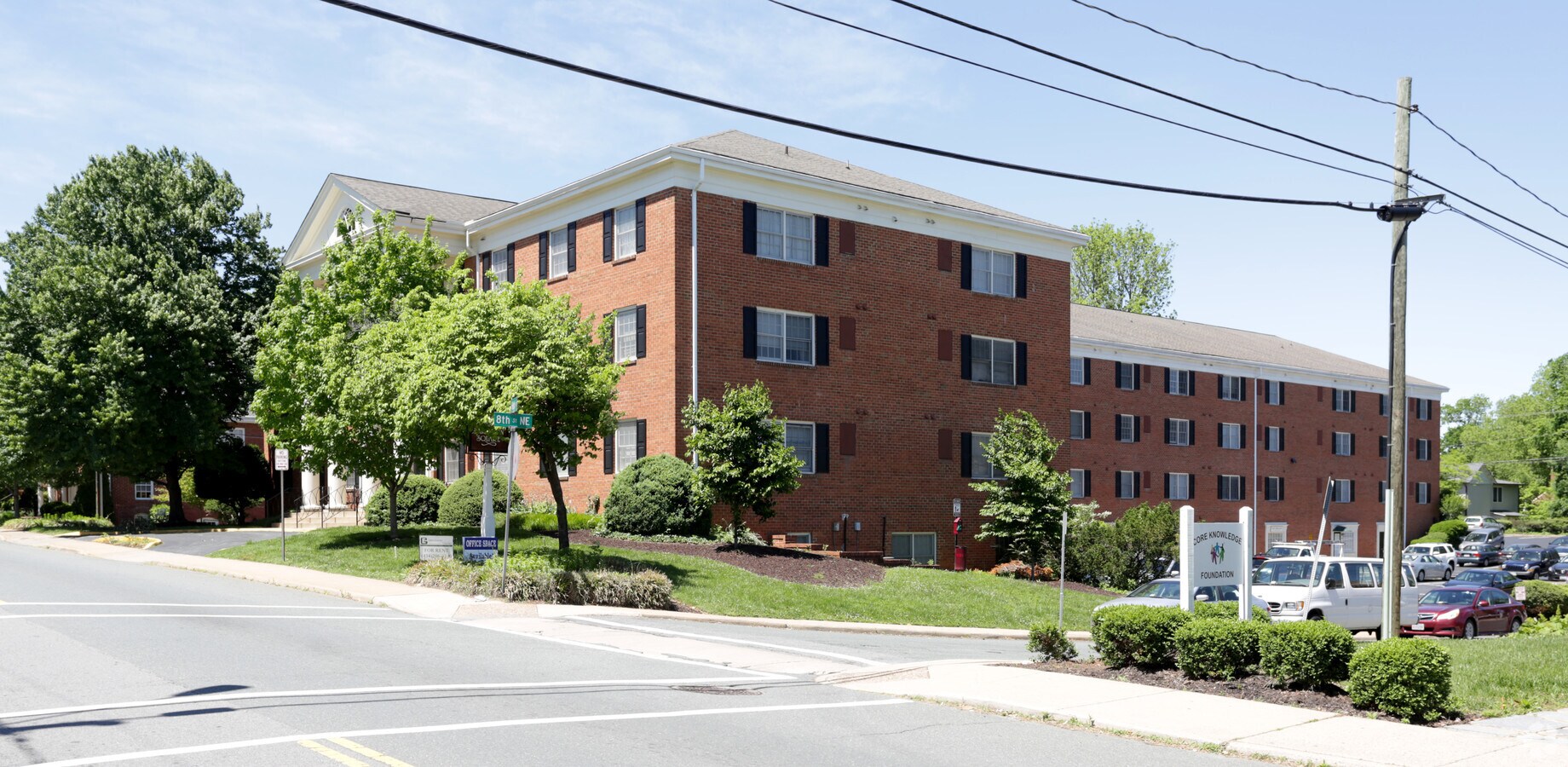 701 E High St, Charlottesville, VA 22902 - Tarleton Square | LoopNet