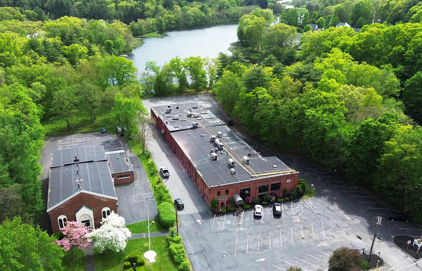 63 Great Rd, Maynard, MA 01754 - Mill Pond Square | LoopNet