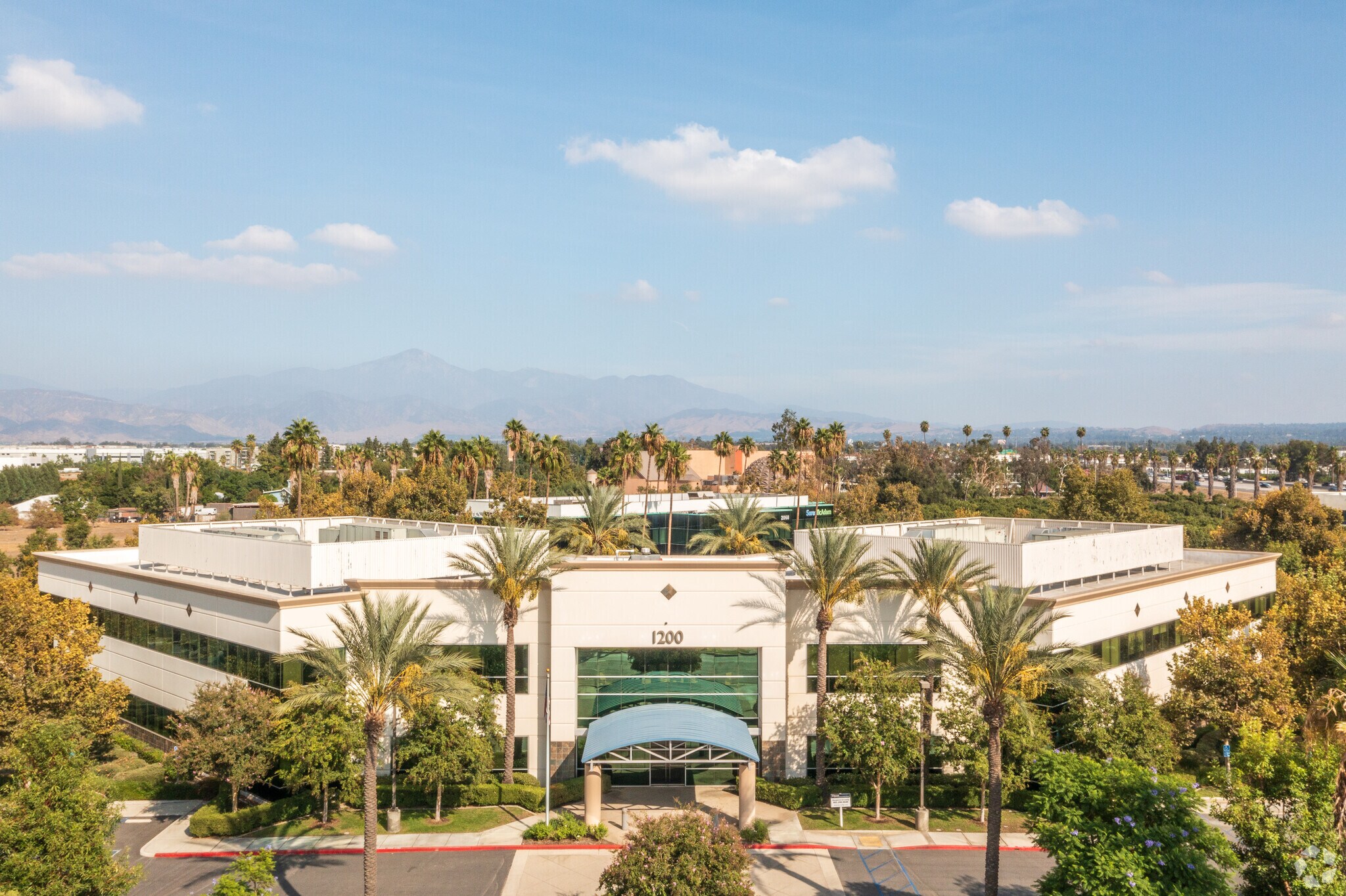 1200 California St, Redlands, CA 92374 - California Plaza | LoopNet