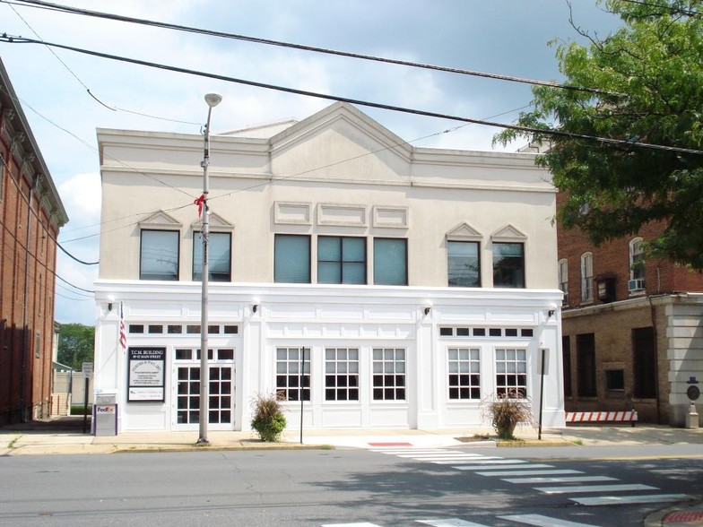 82 Main St, Flemington, NJ 08822 | LoopNet