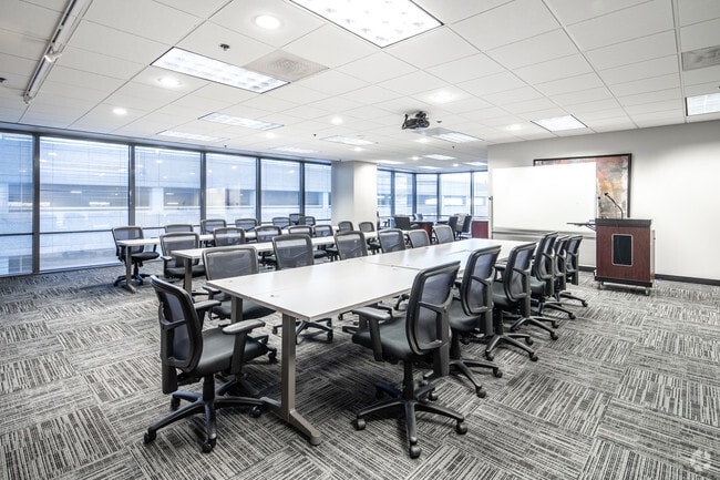 JLL - Dallas Commercial Listings & Brokers | LoopNet