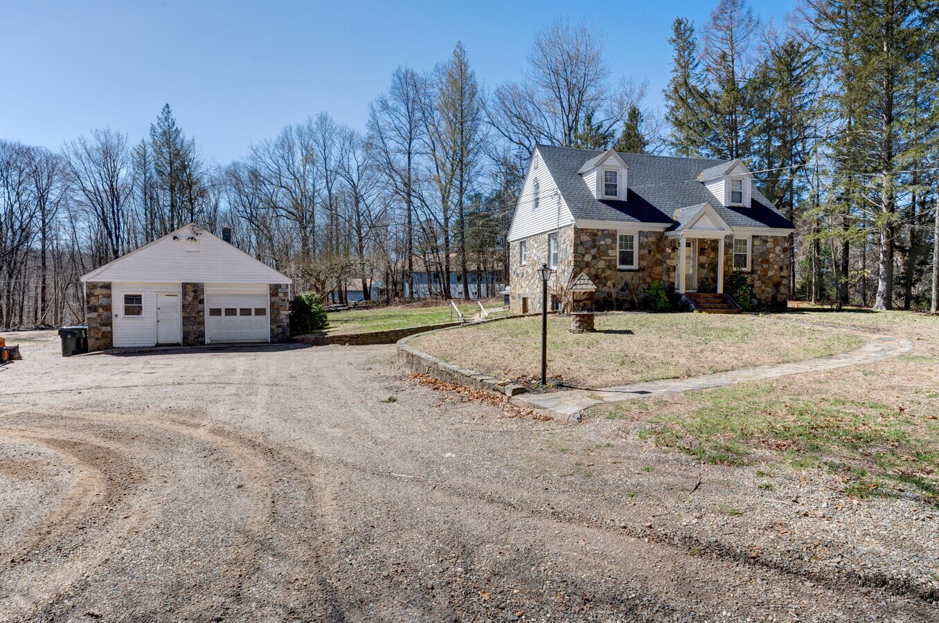 288 Merrow Rd, Tolland, CT 06084 | LoopNet