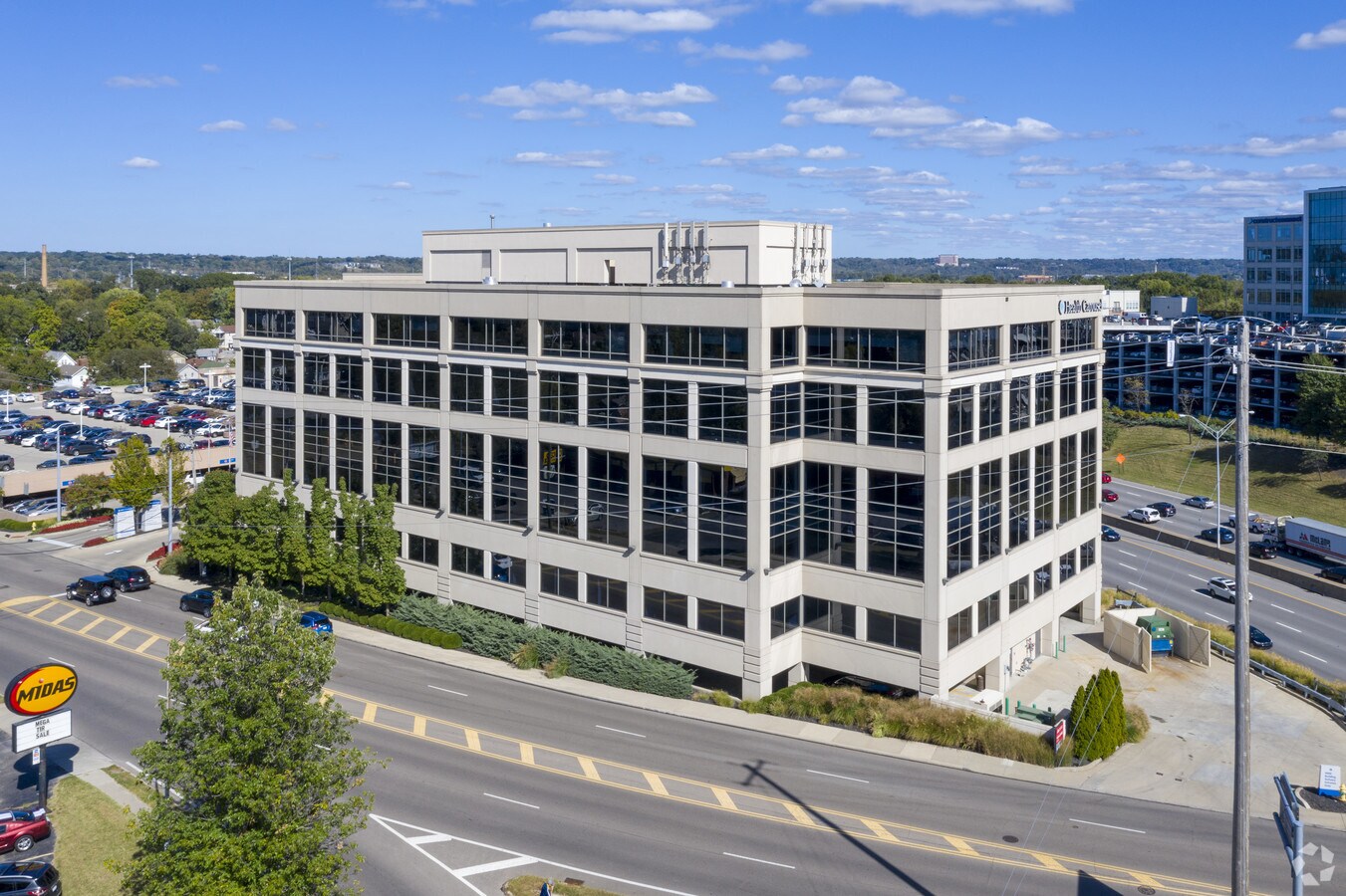 4000 Smith Rd, Cincinnati, OH 45209 - Cornerstone at Norwood | LoopNet.com