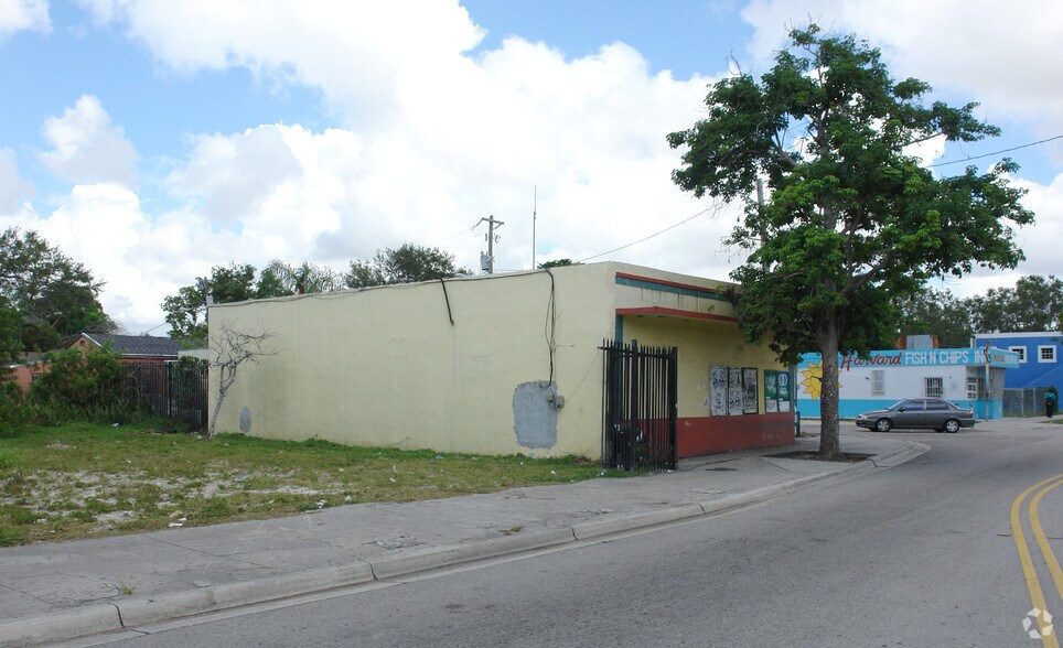 3344 S Douglas Rd, Miami, FL 33133 - Retail For Sale | LoopNet