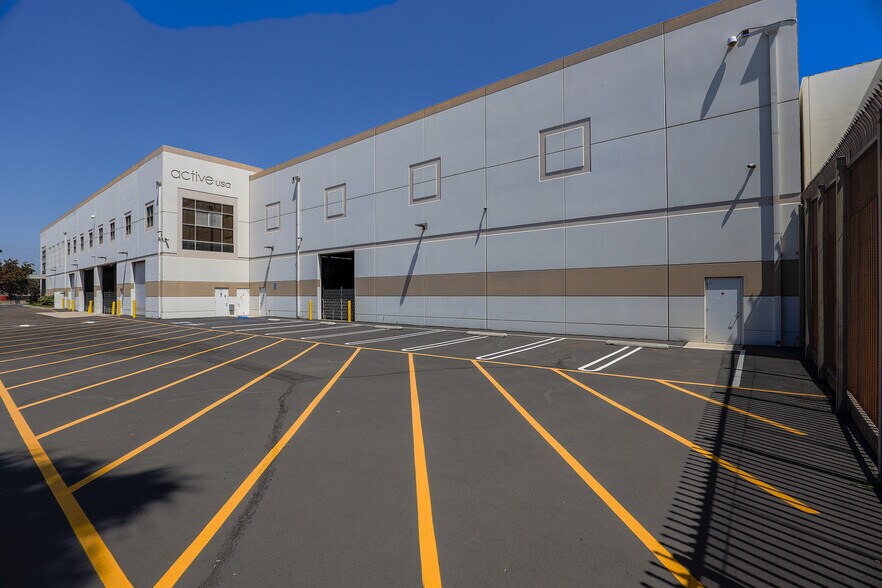 1807 E 48th Pl, Los Angeles, CA 90058 | LoopNet