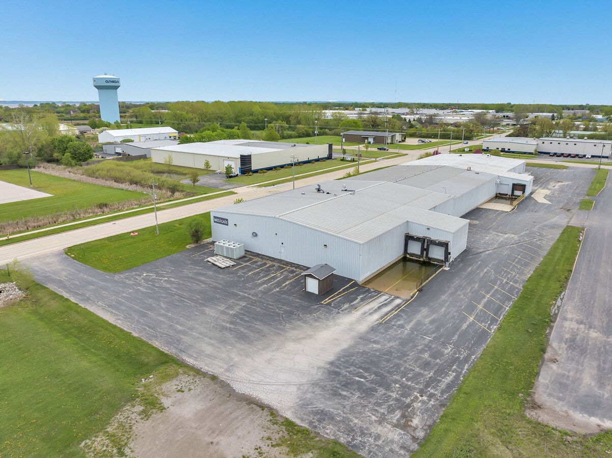 50 W Fernau Ave, Oshkosh, WI 54901 | LoopNet