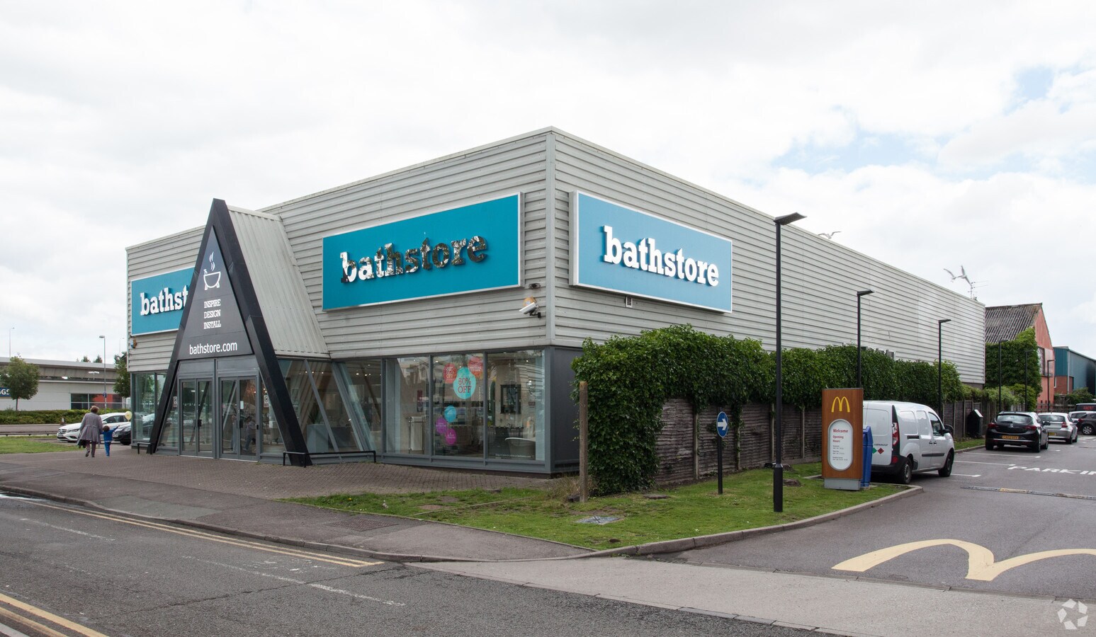 380 Newport Rd, Cardiff, VGL CF23 9AE | LoopNet