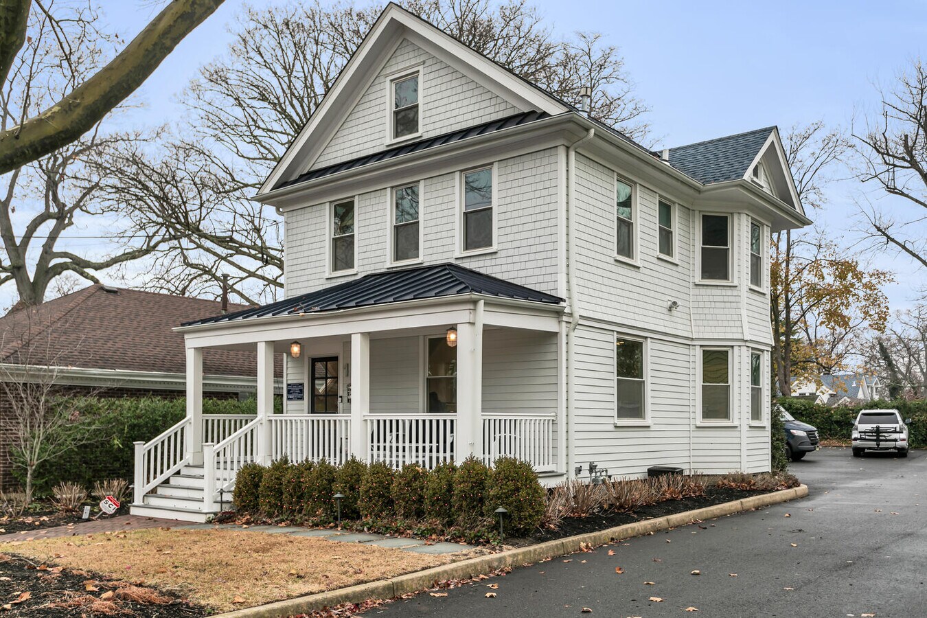 126 E River Rd, Rumson, NJ 07760 | LoopNet