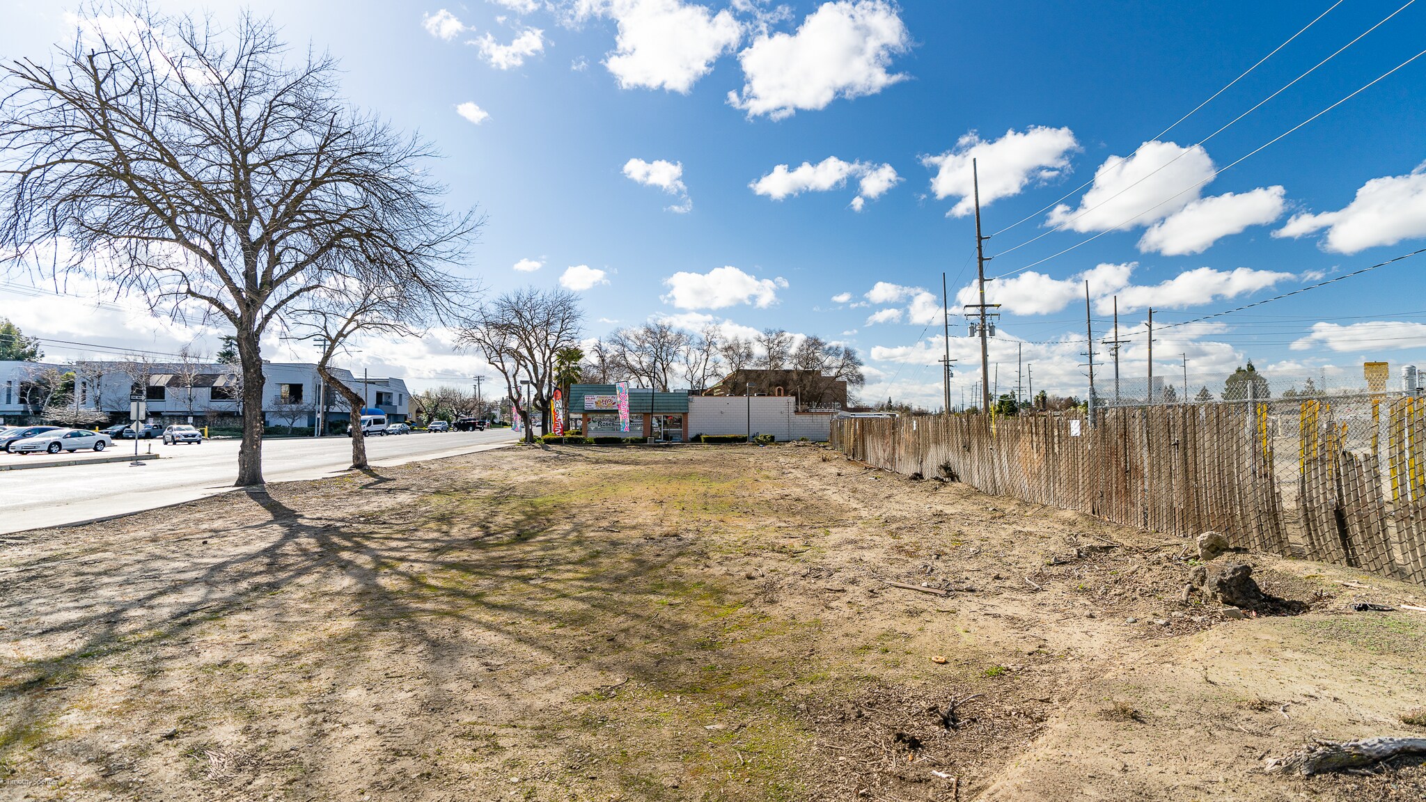 1529 Coffee Rd, Modesto, CA 95355 - Retail for Sale | LoopNet