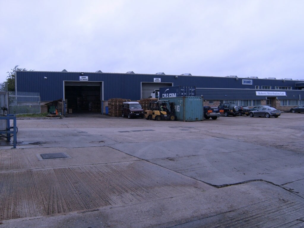 Tower Ln, Eastleigh, SO50 6NZ | LoopNet
