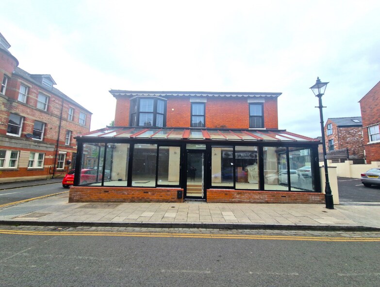 6-8 Shaw Rd, Stockport, SK4 4AE | LoopNet