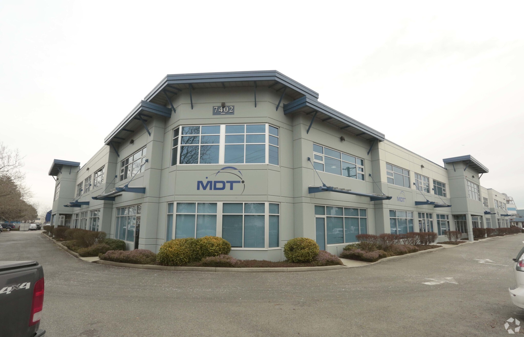 7402 Progress Way, Delta, BC V4G 1E7 | LoopNet