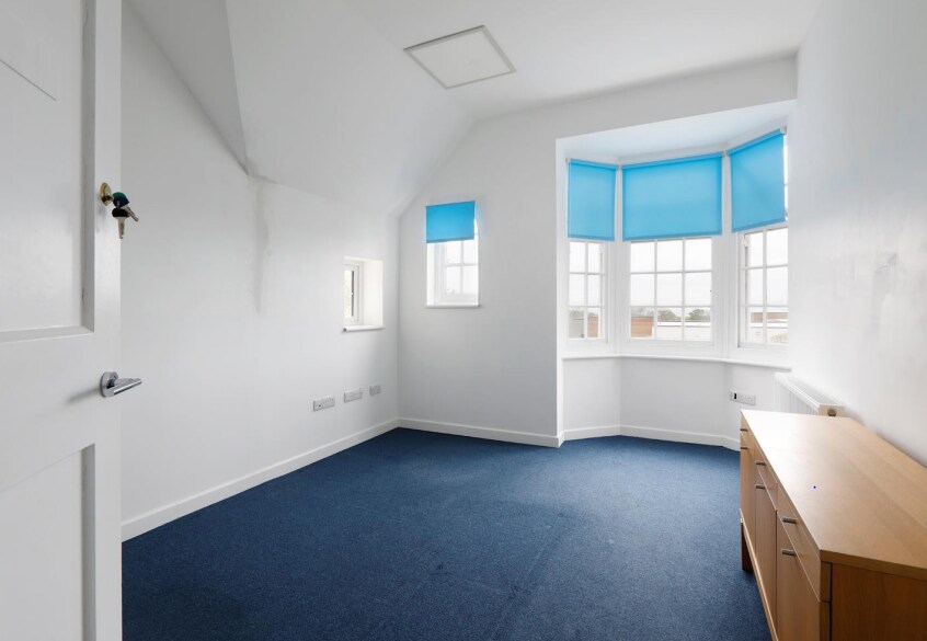 Warren Rd, Brighton, BN2 6DA | LoopNet