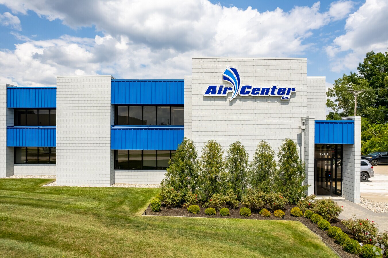 1201 E Whitcomb Ave, Madison Heights, MI 48071 | LoopNet