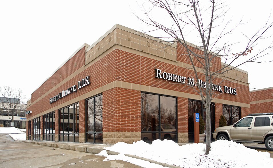 7510 State Line Rd, Prairie Village, KS 66208 | LoopNet