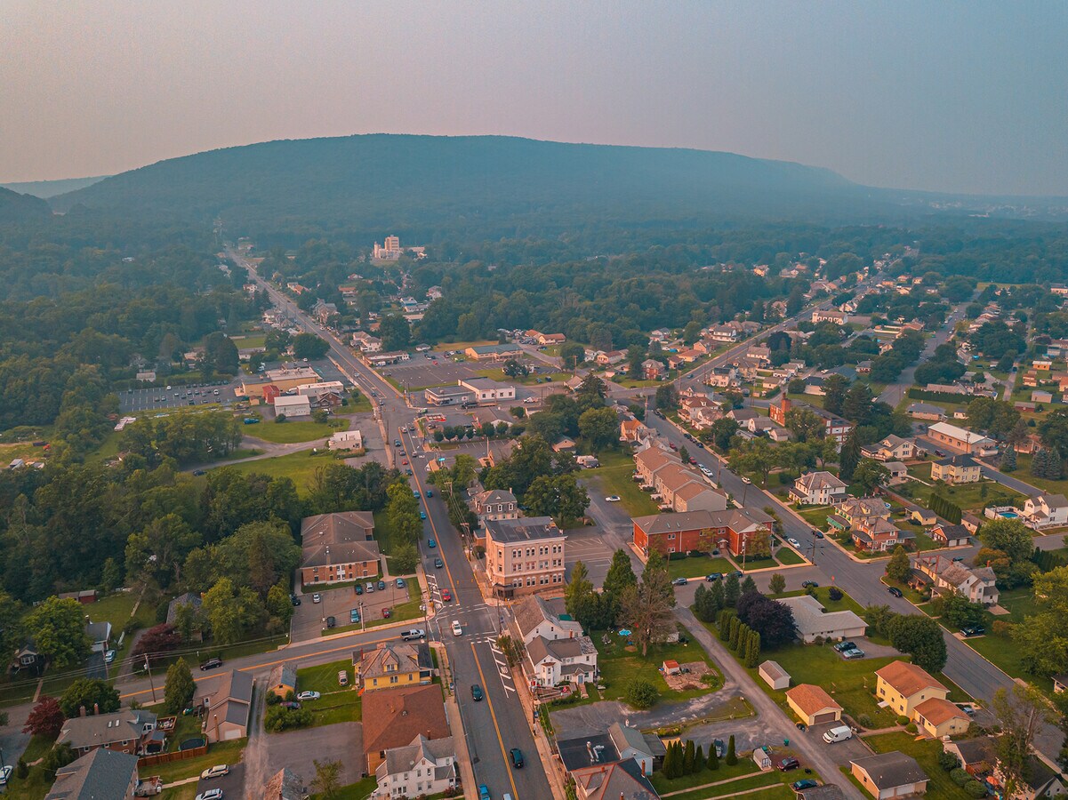 1 N Broadway, Wind Gap, PA 18091 | LoopNet