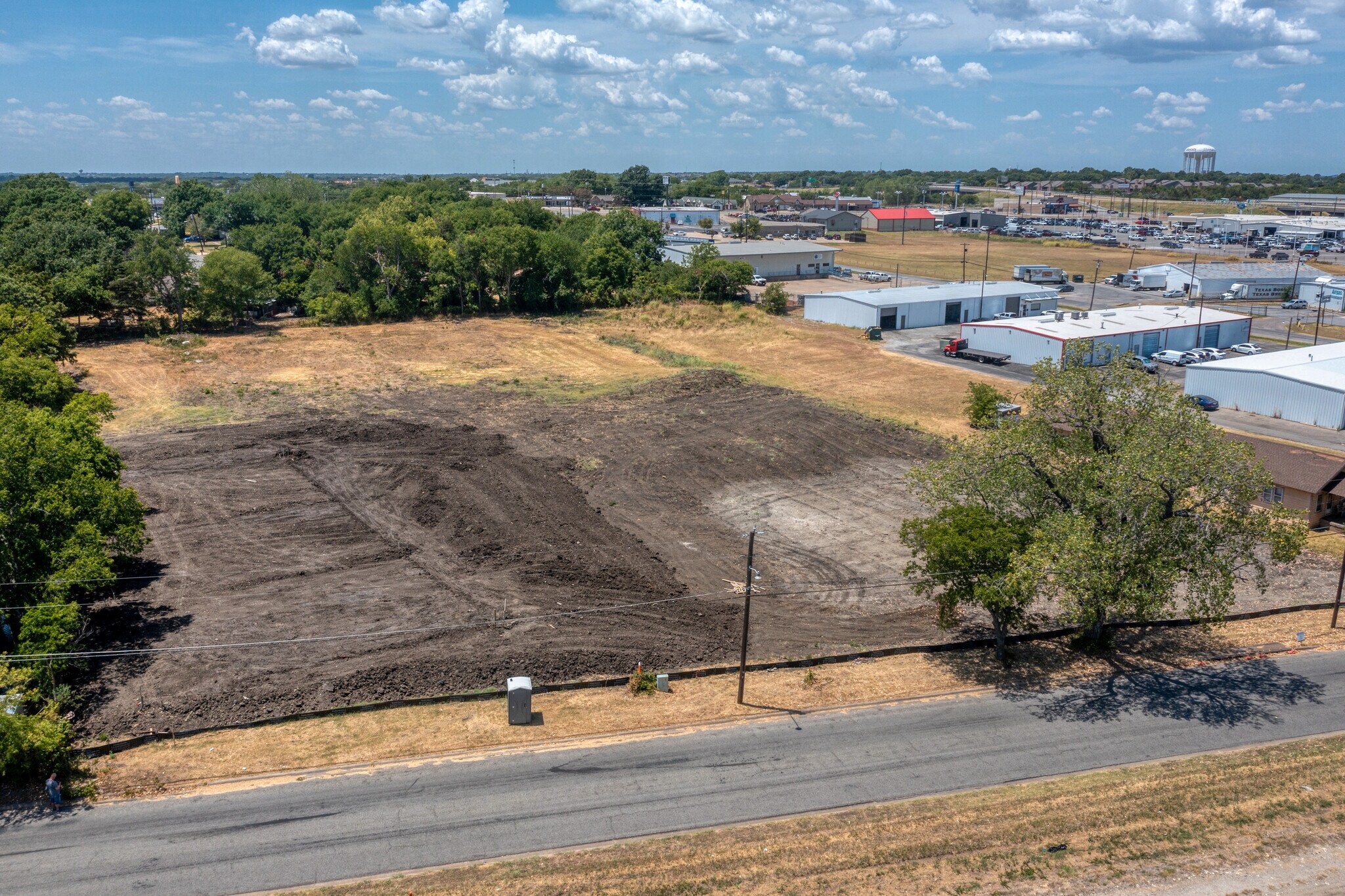 2410 N Frisco Rd, Sherman, TX 75090 - Texas Office Warehouse | LoopNet