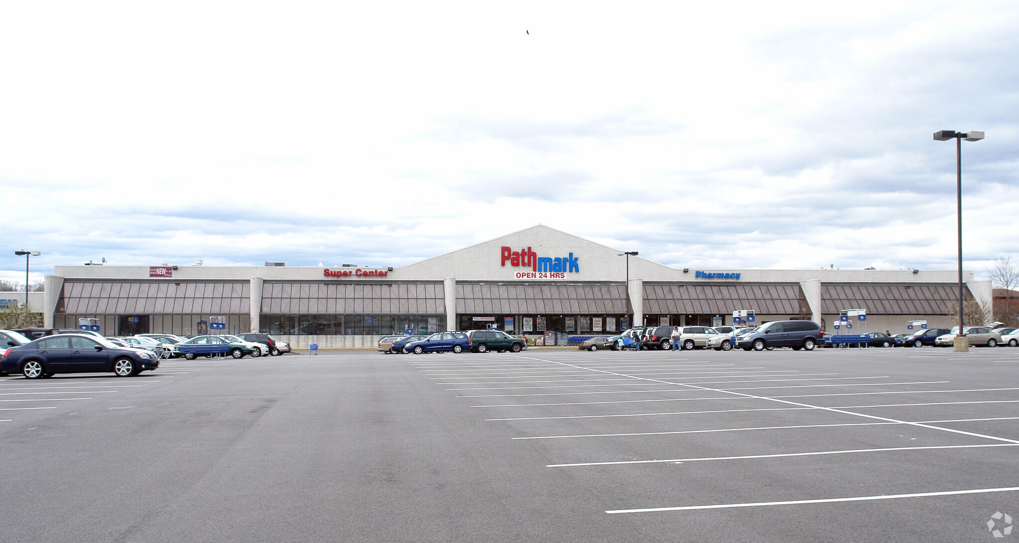 1665a Oak Tree Rd, Edison, NJ 08820 - Oak Tree Shopping Center | LoopNet