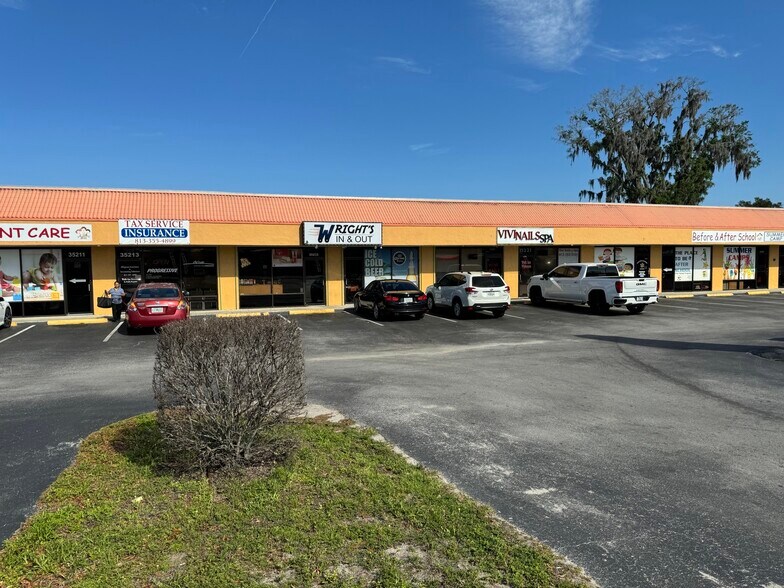 35215 SR-54, Zephyrhills, FL 33541 - Zephyr Village | LoopNet