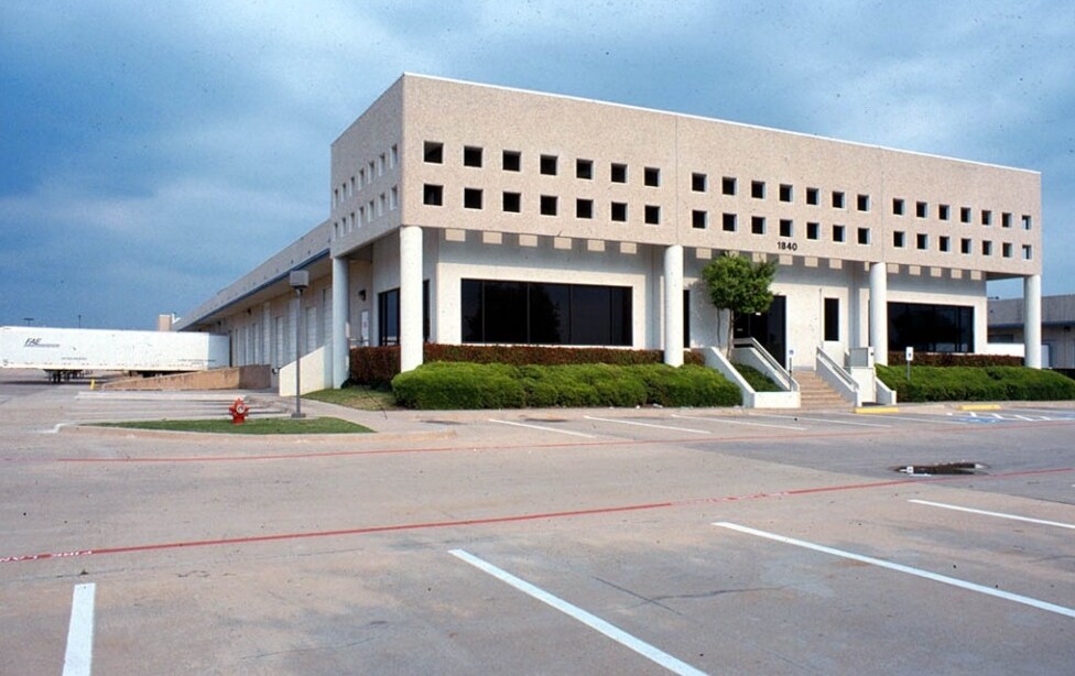 1840 W Airfield Dr, Dallas, TX 75261 | LoopNet