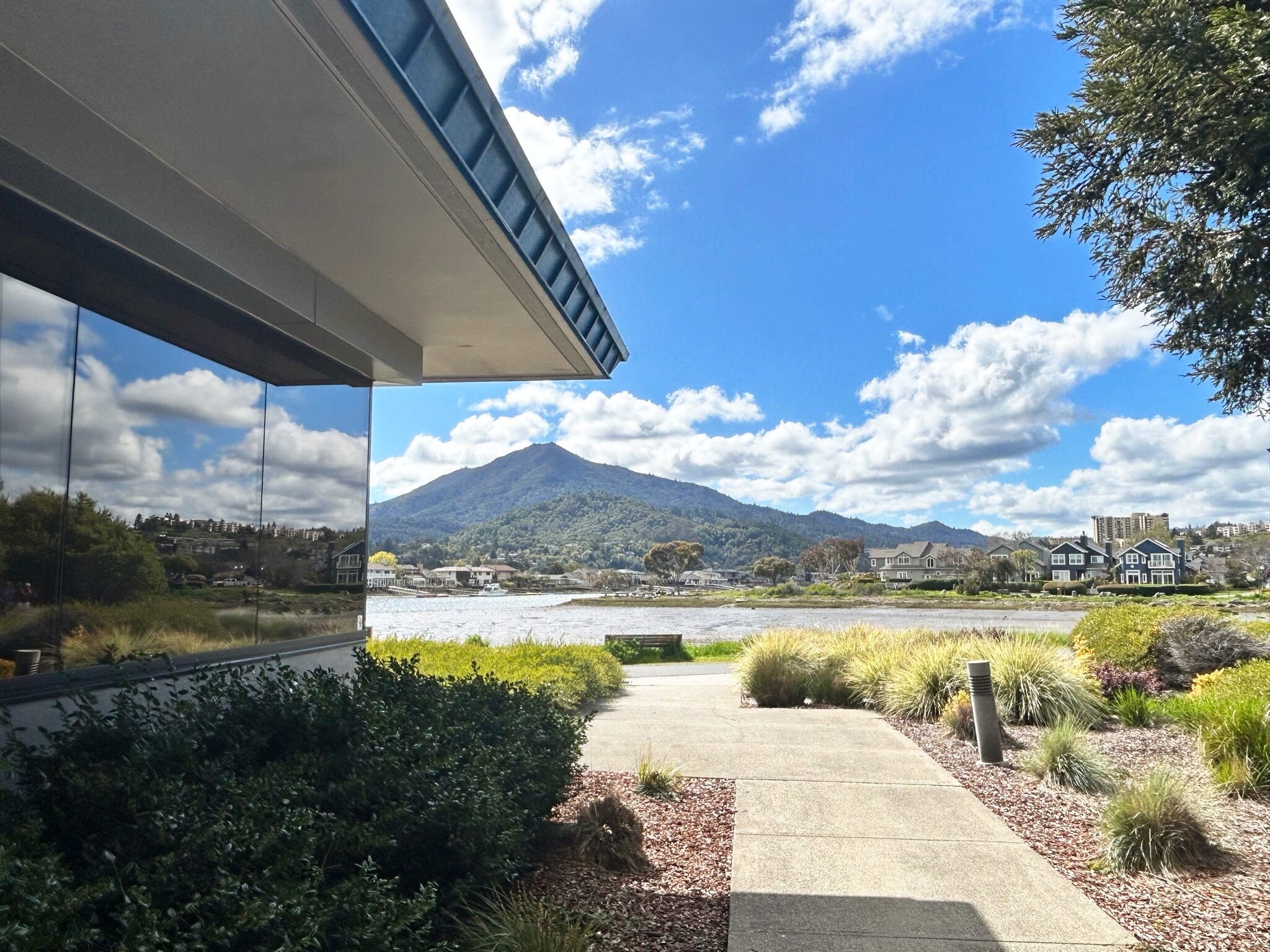 100 Drakes Landing Rd, Greenbrae, CA 94904 - Drakes Landing Office Park ...
