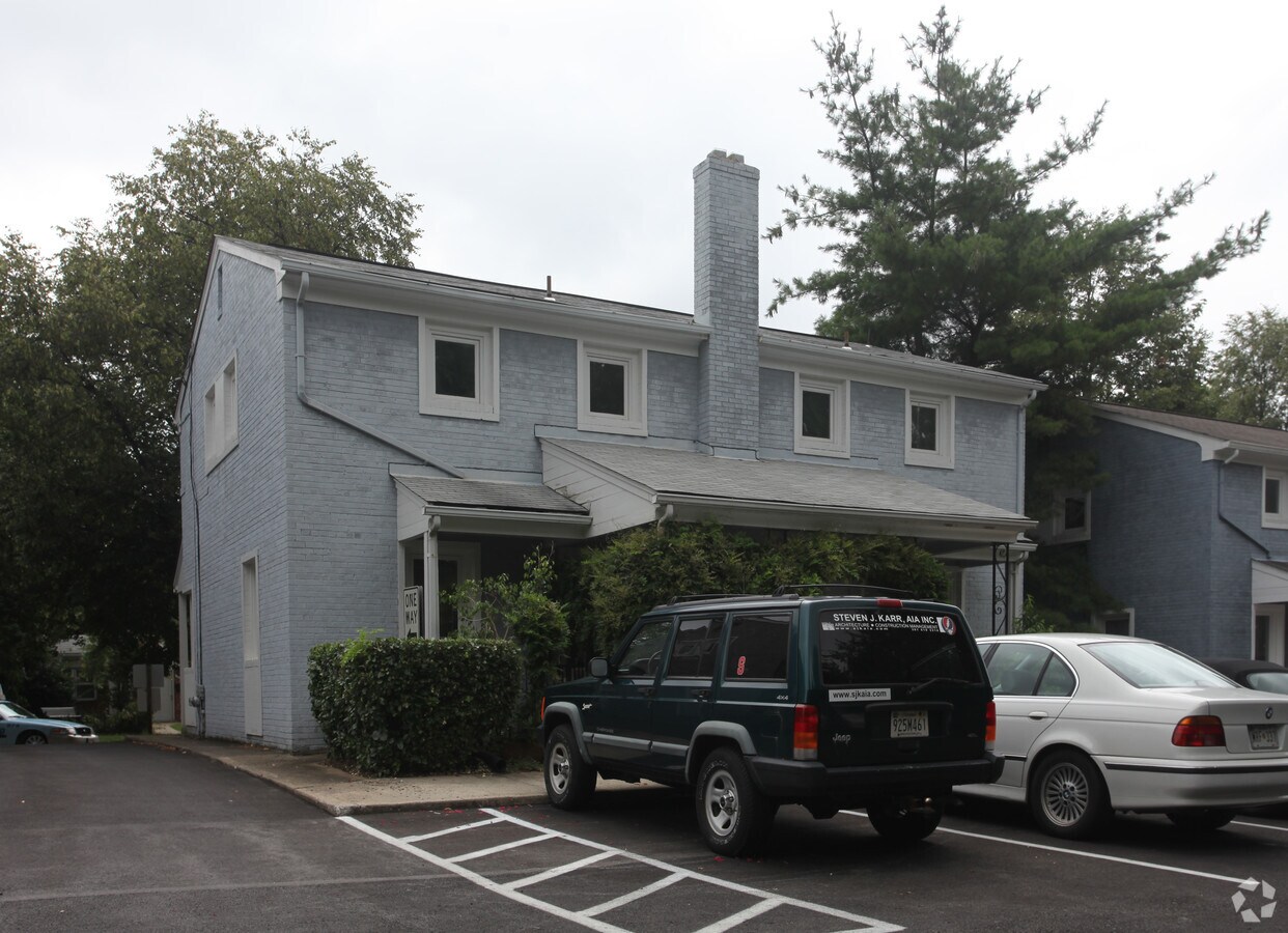 208 N Adams St, Rockville, MD 20850 | LoopNet