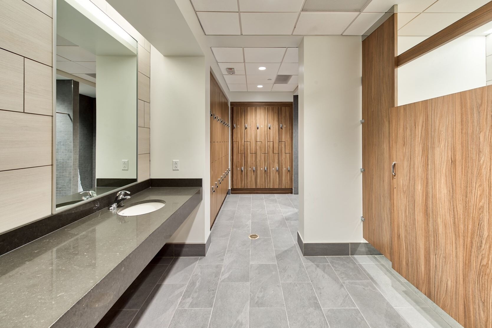 8521 Six Forks Rd, Raleigh, NC 27615 - Forum 2 | LoopNet