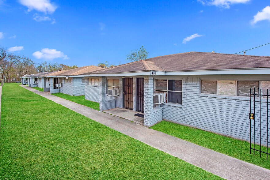 5425 Cavalcade St, Houston, TX 77026 - Multifamily for Sale | LoopNet