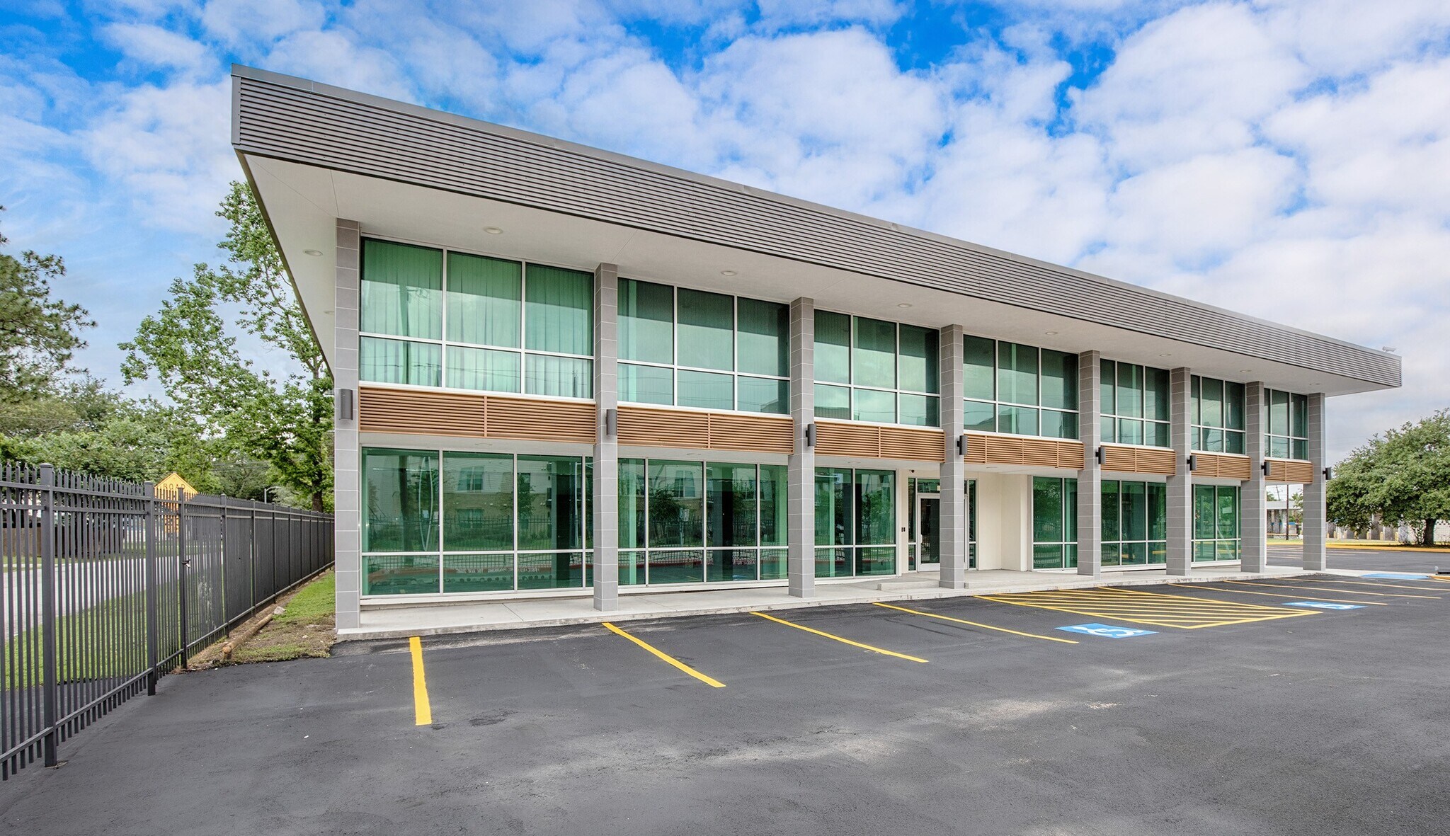 8845 Long Point Rd, Houston, TX 77055 - Retail for Lease | LoopNet