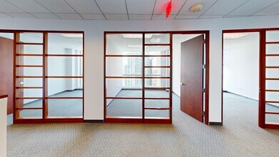 1111 Brickell Ave, Miami, FL 33131 - Sabadell Financial Center | LoopNet
