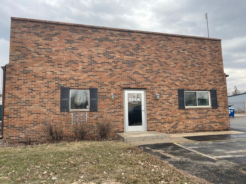 1330 N Ballard Rd, Appleton, WI 54911 | LoopNet