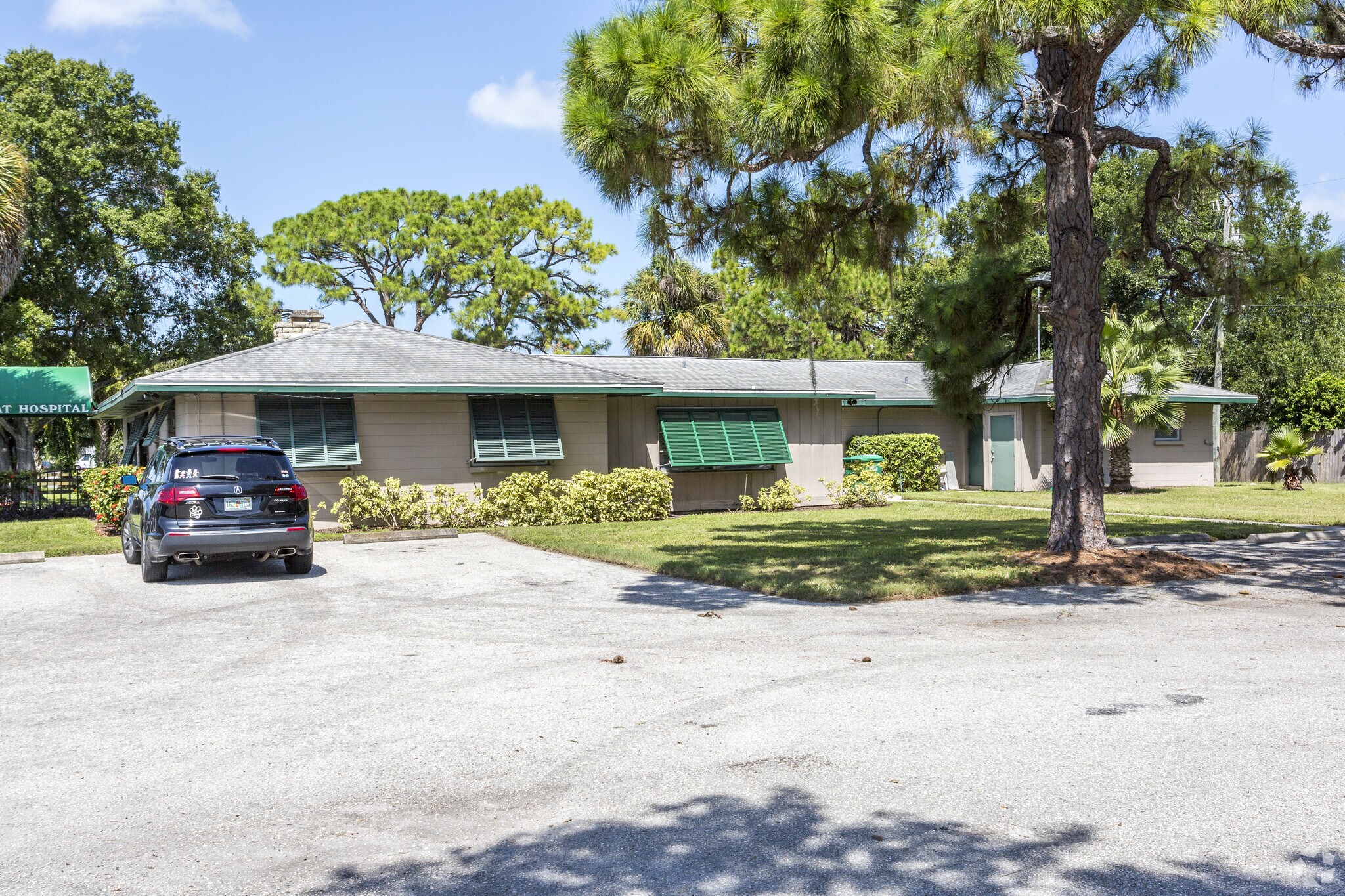 3845 Bee Ridge Rd, Sarasota, FL 34233 | LoopNet