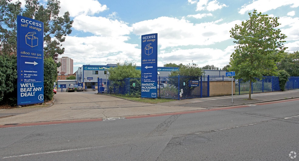 30 Rugby Rd, Twickenham, TW1 1DG - Access Self-Storage | LoopNet