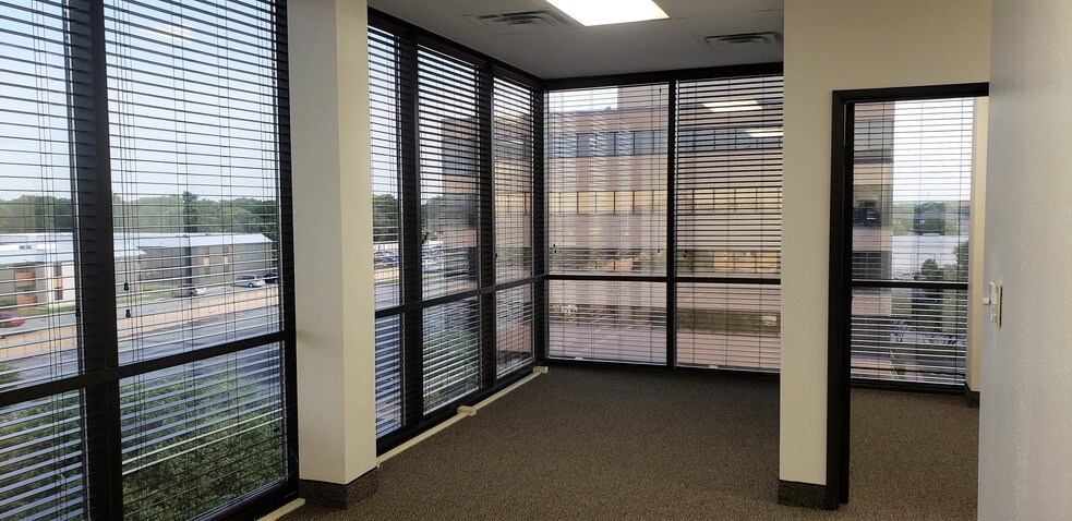 235 NE Loop 820, Hurst, TX, 76053 - Office Space For Lease | LoopNet.com