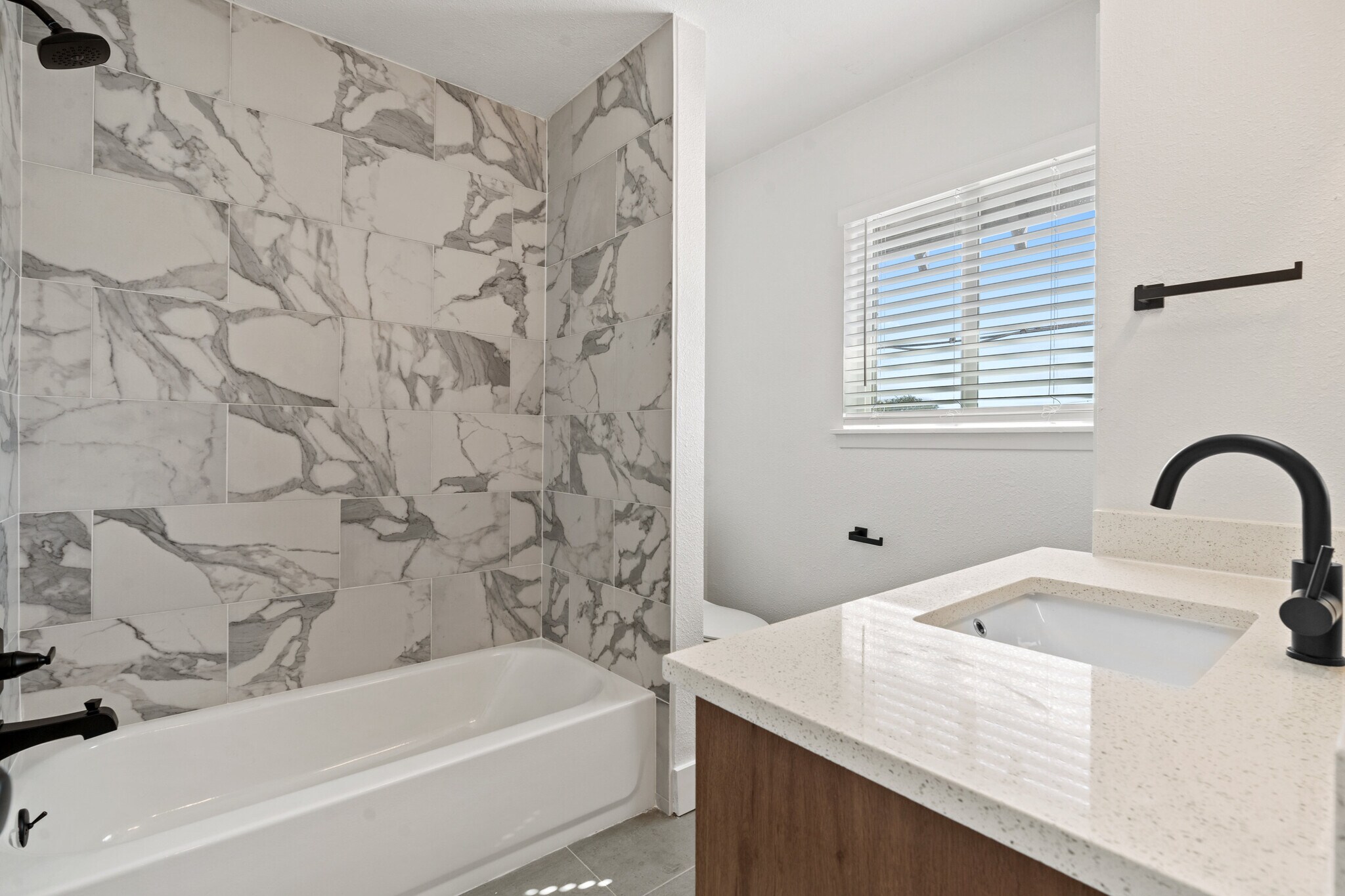 7929 Gault St, Austin, TX 78757 - Crest Haus | LoopNet